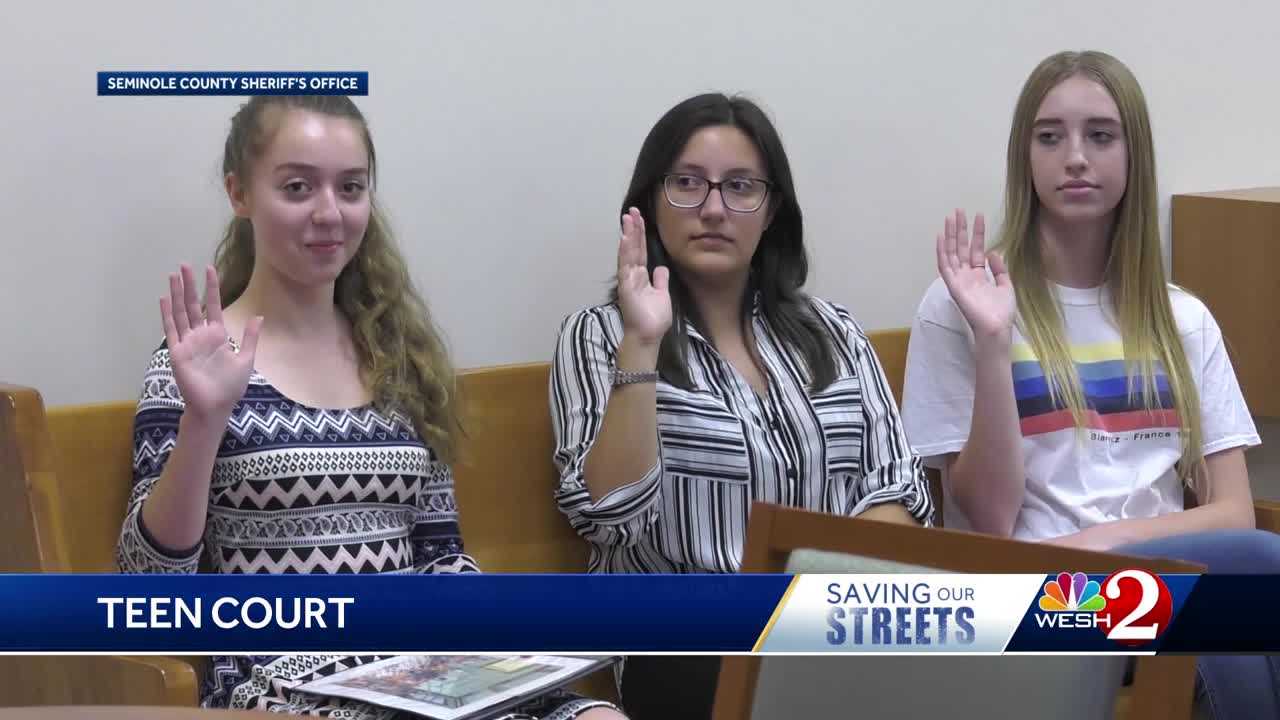 Teens act as bailiffs, jurors, attorneys at Teen Court diversion ...