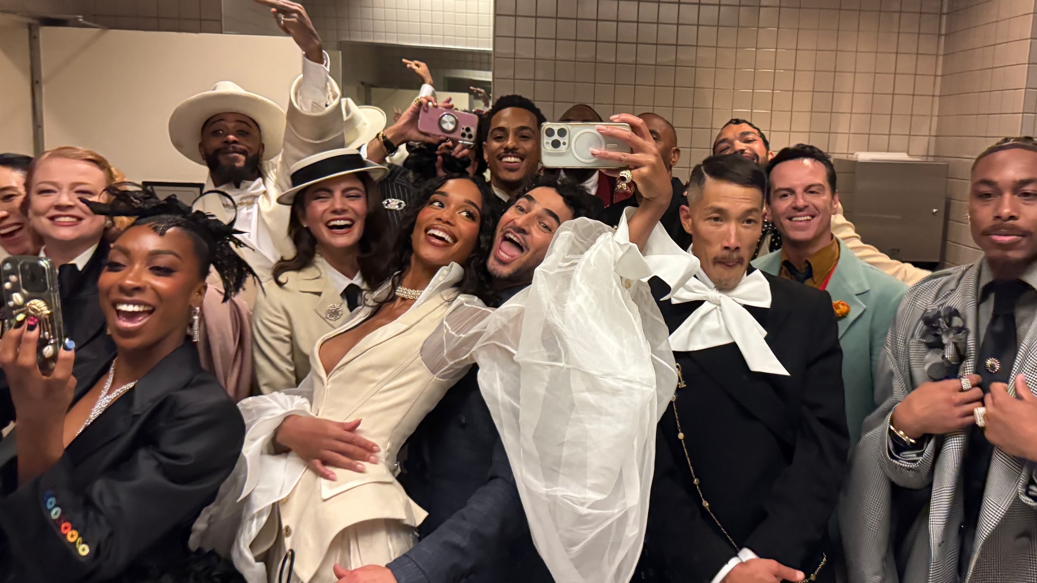 Met Gala 2025: Celebrity Selfies That Broke Rules
