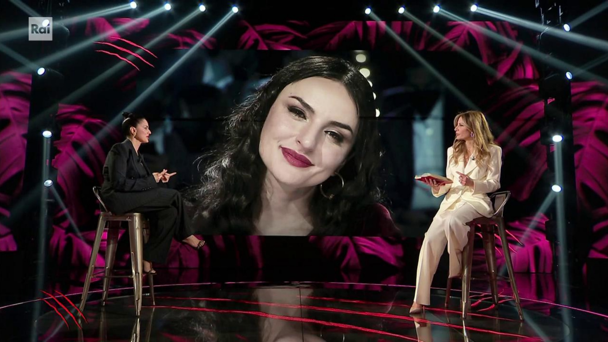 Belve, Paola Iezzi e Arisa: pace fatta?