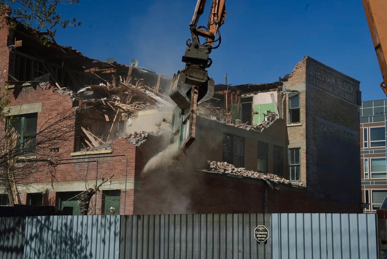 114-year-old Gresham Block torn down in Calgary's Inglewood neighbourhood