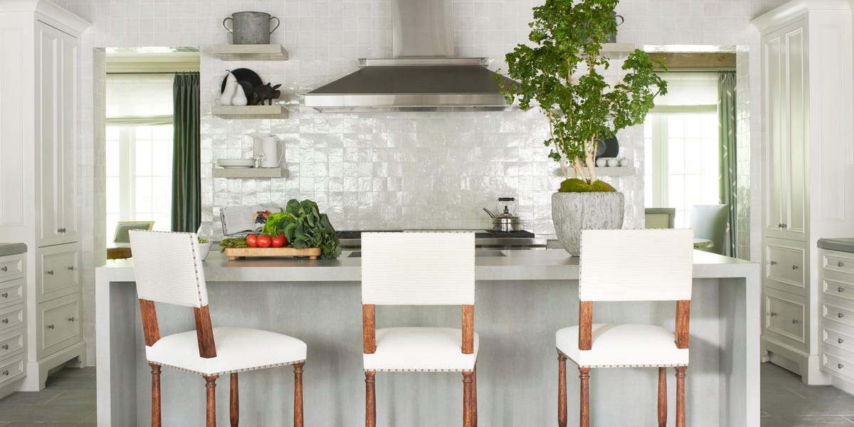 Are White Kitchens Officially Over? Here's What Designers Are Saying