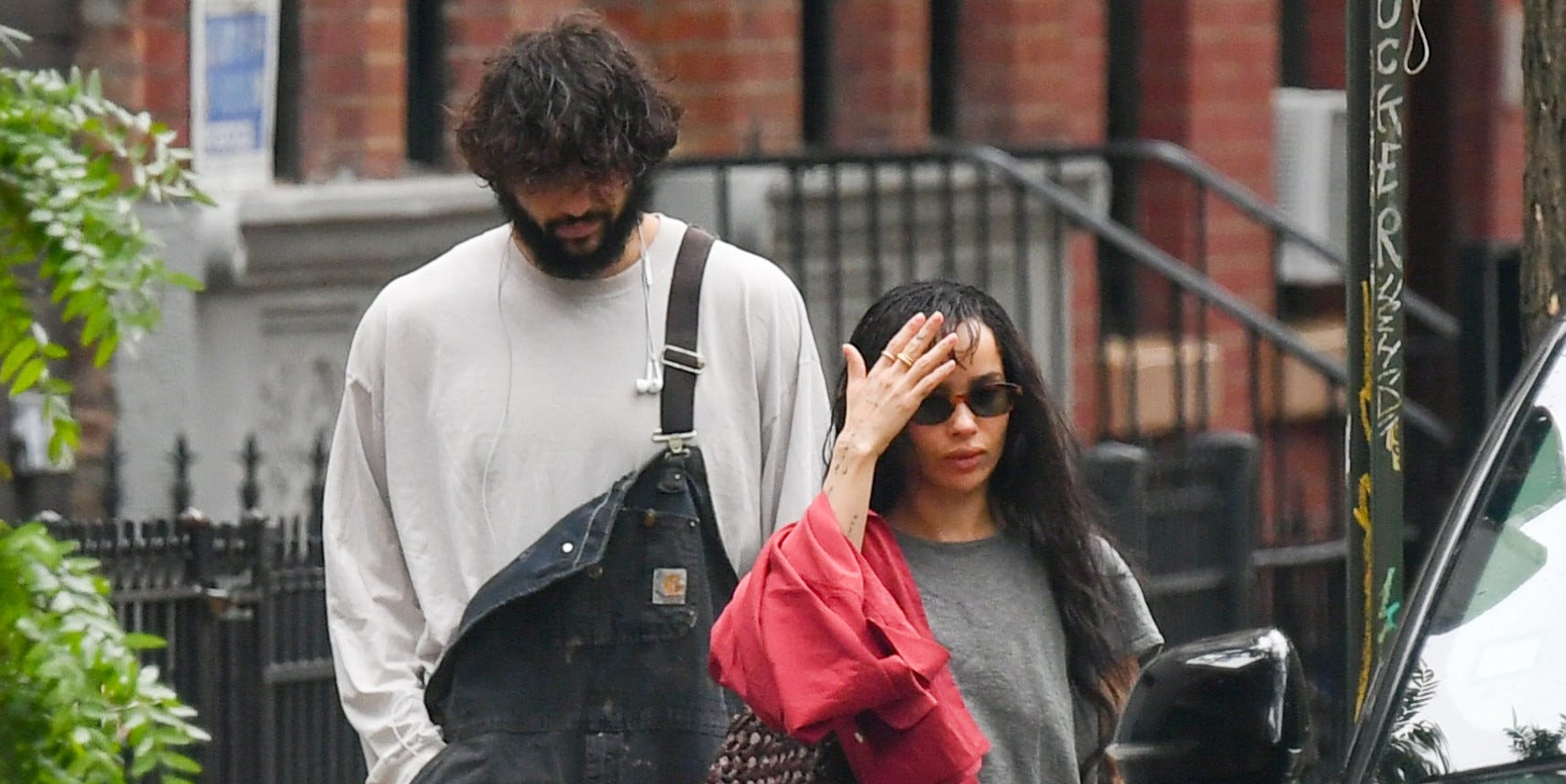 All About Zoë Kravitz and Noah Centineo's New Romance