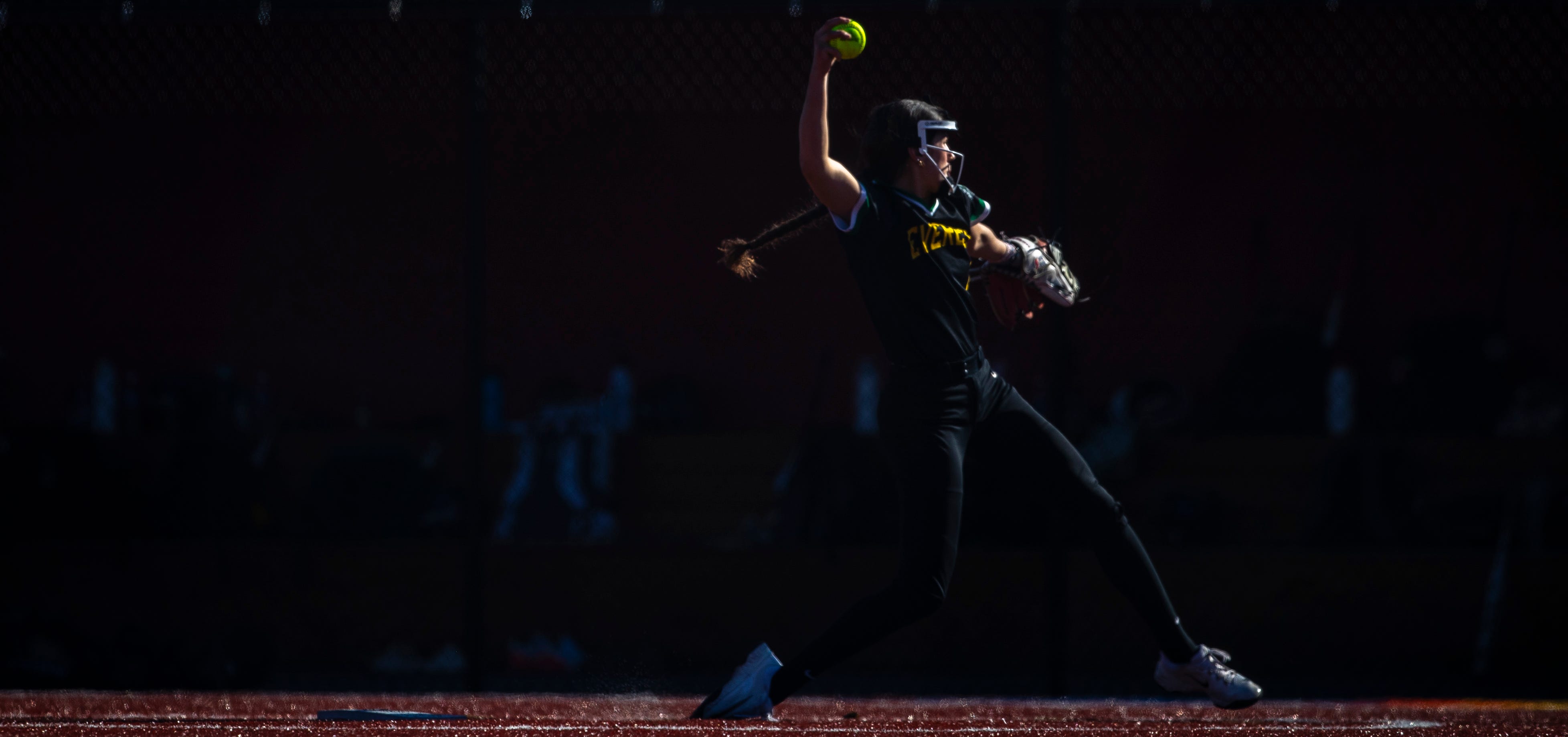 D.C. Everest softball hands Pacelli its first loss in 372 days; Kluck ...