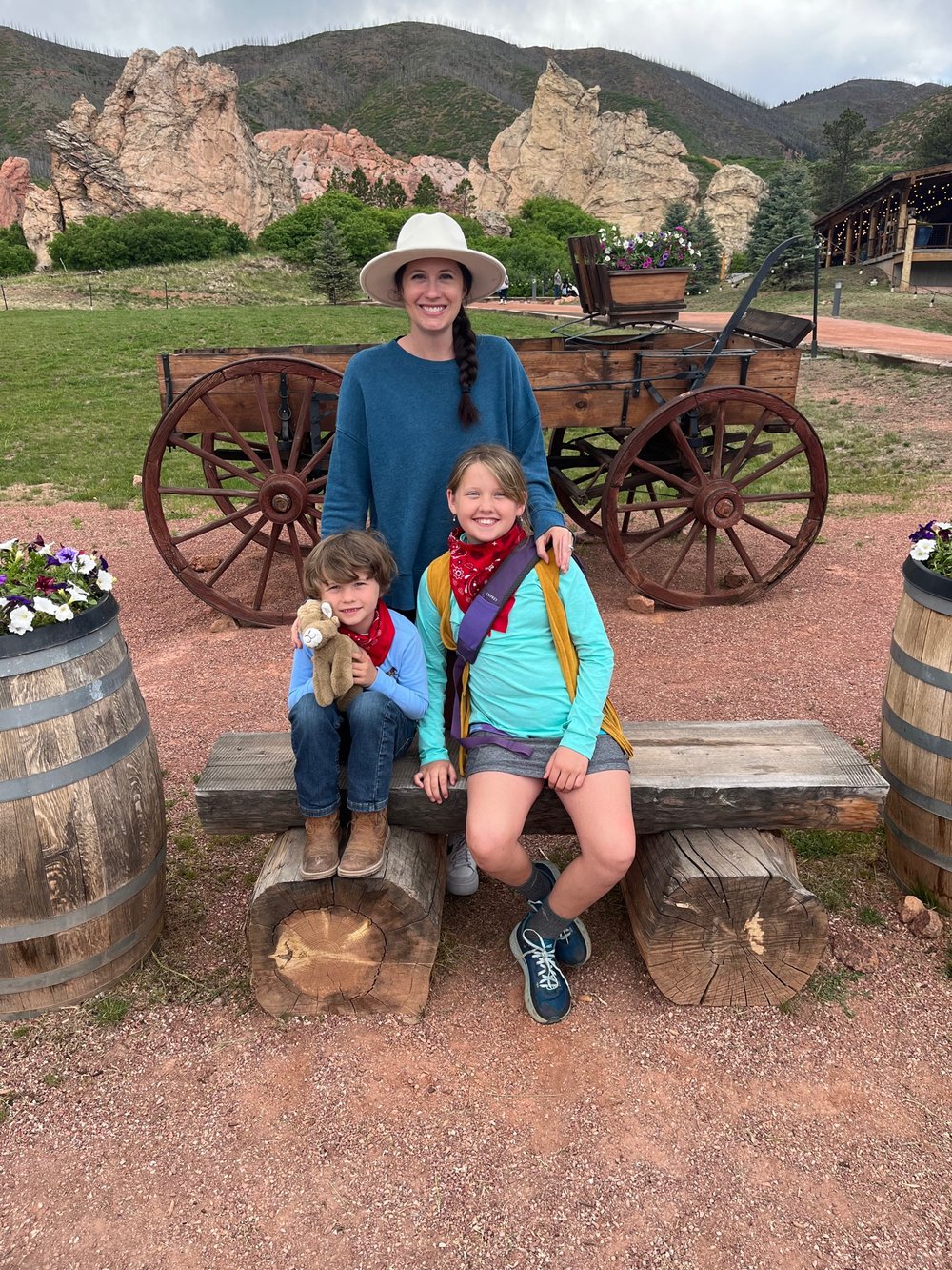 Flying W Ranch Review: Best Chuckwagon Dinner in Colorado!