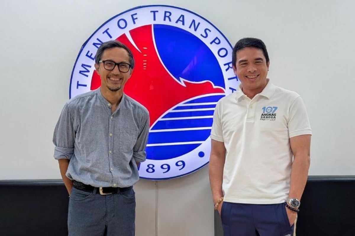 Motorcycle hailing app Angkas thanks Transport chief for continued support