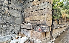 Protect inscriptions in Anantapur's Penukonda Fort: Historian MyNaa Swamy