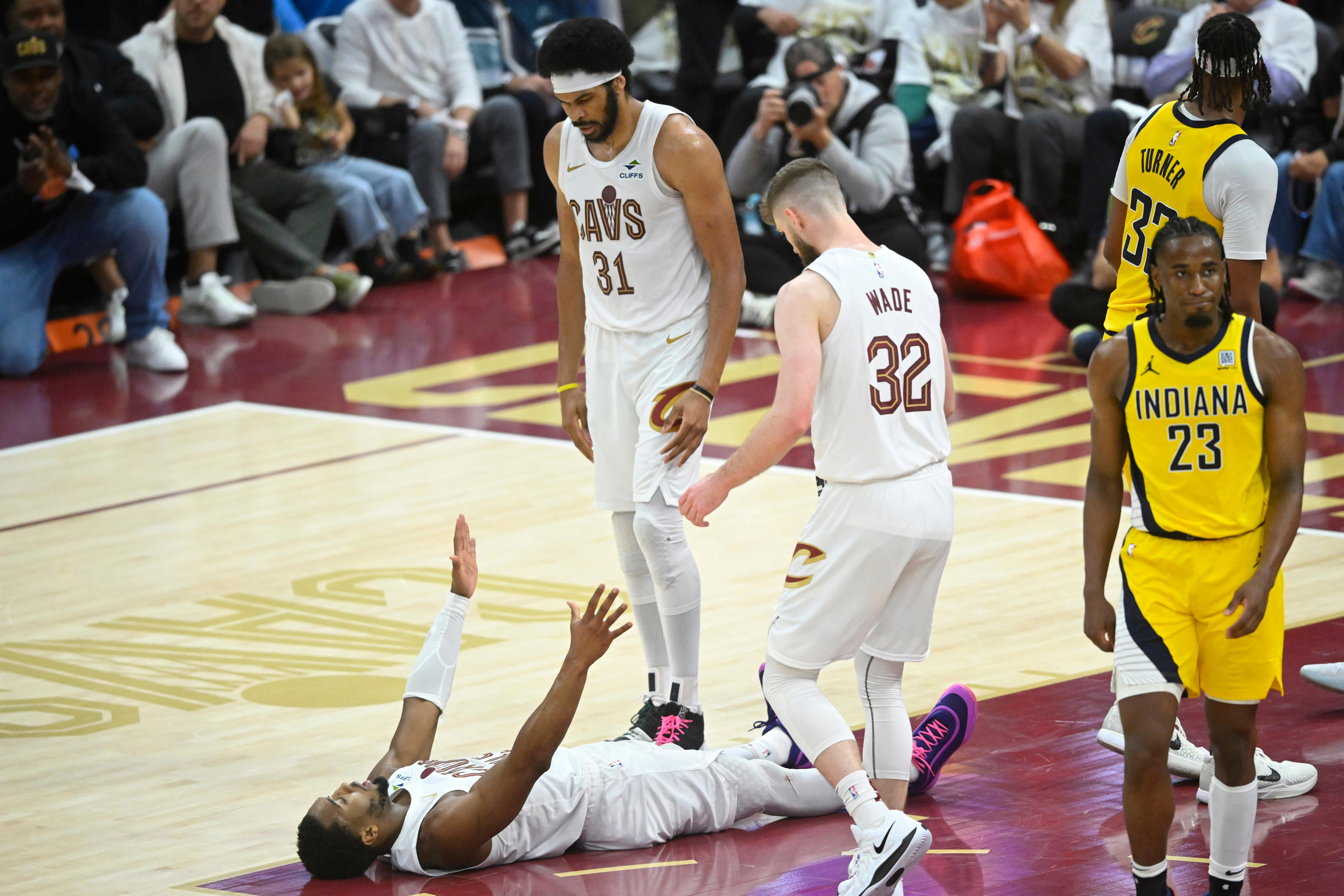 Undermanned Cavs provide Game 2 hope, only to have it dashed by Tyrese ...