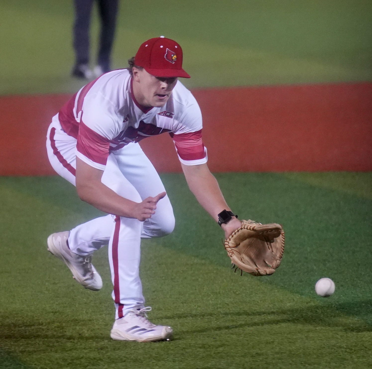 Louisville baseball vs East Tennessee State prediction for Regionals ...