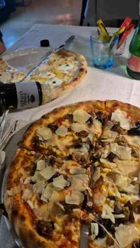 Never Order a Bad Pizza Again! These Simple Tips Will Help You Spot the ...