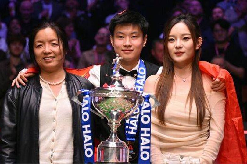 Zhao Xintong's manager warns new world snooker champion over £500k ...