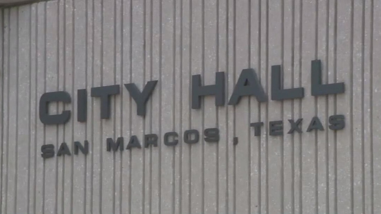 Abbott takes aim at San Marcos over ceasefire resolution