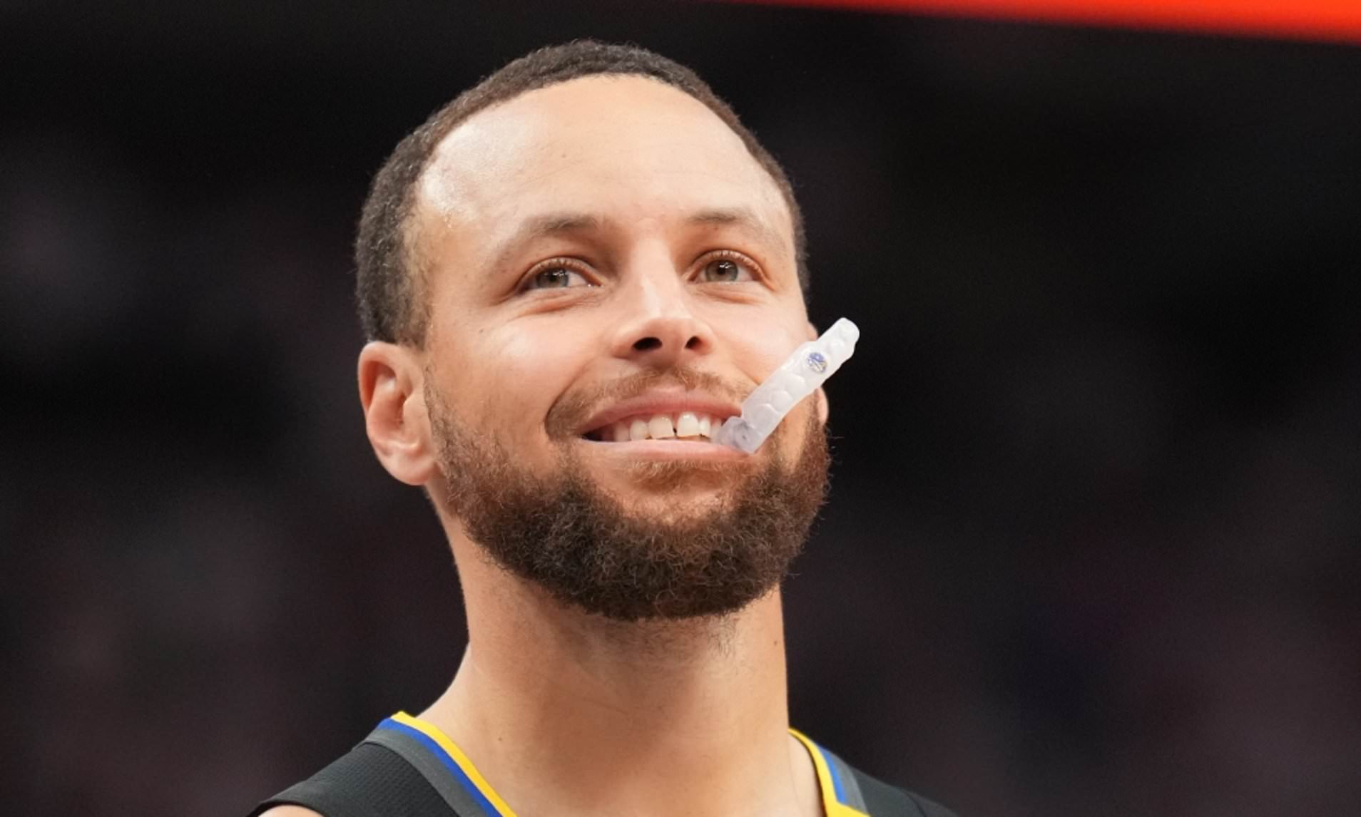 Huge concern for Steph Curry as he is forced out of Golden State ...