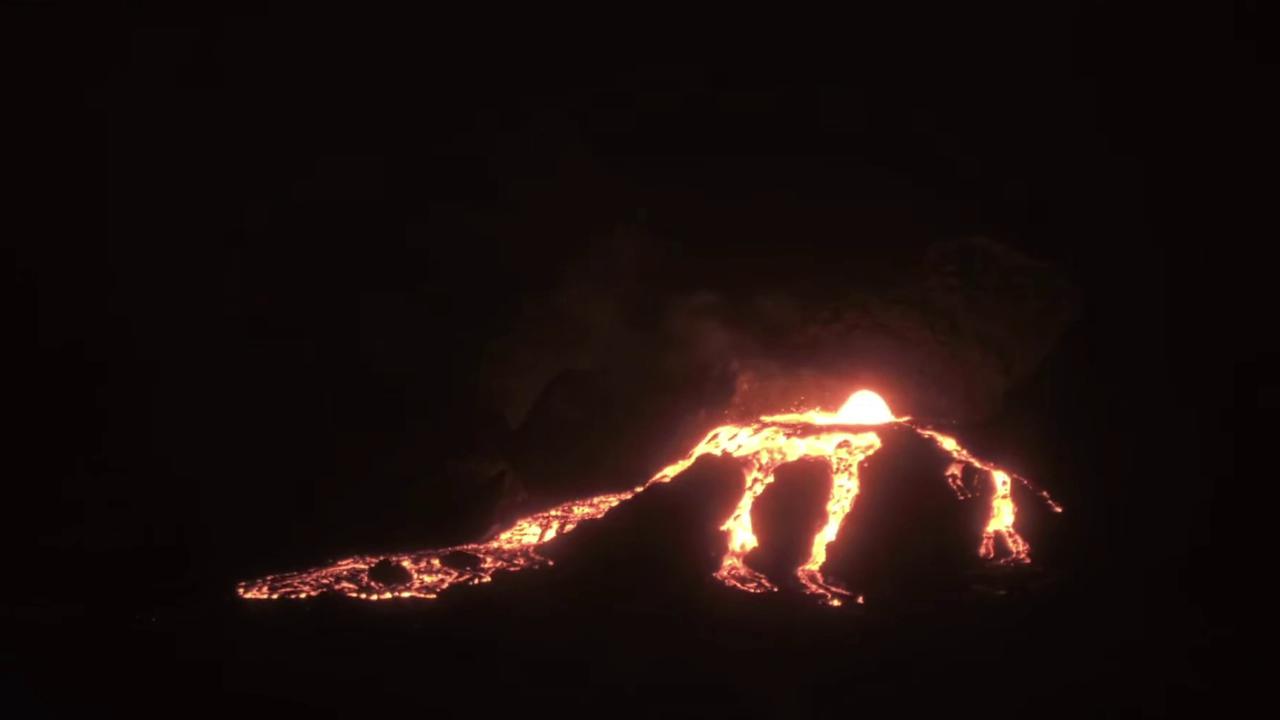 Lava fountains surge from Kilauea volcano crater