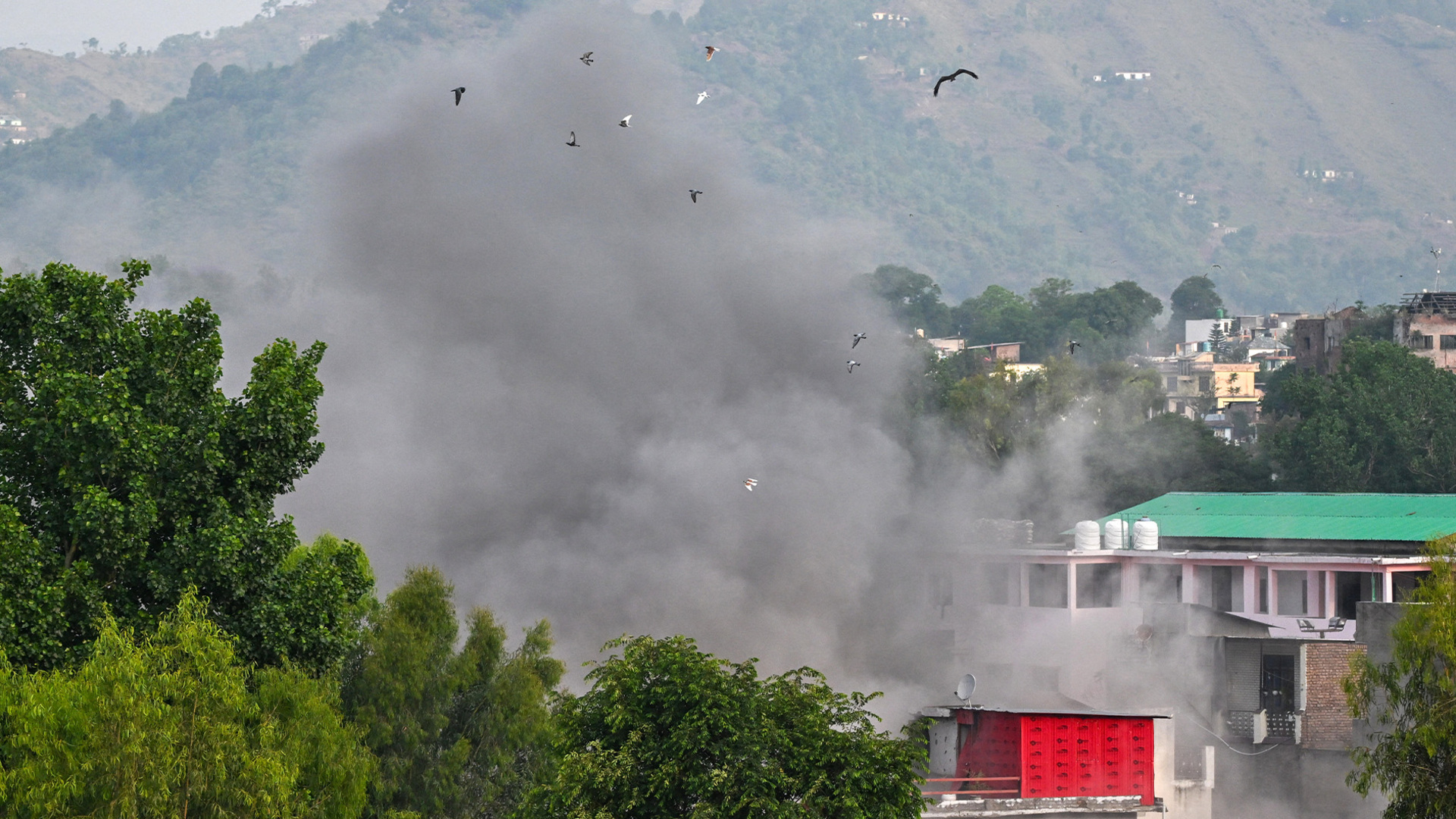 Explosions in Indian-administered Kashmir