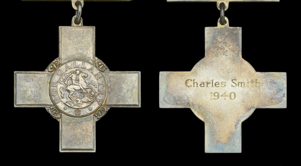 George Cross Awarded by Queen Elizabeth II Expected to Fetch £10,000 at ...
