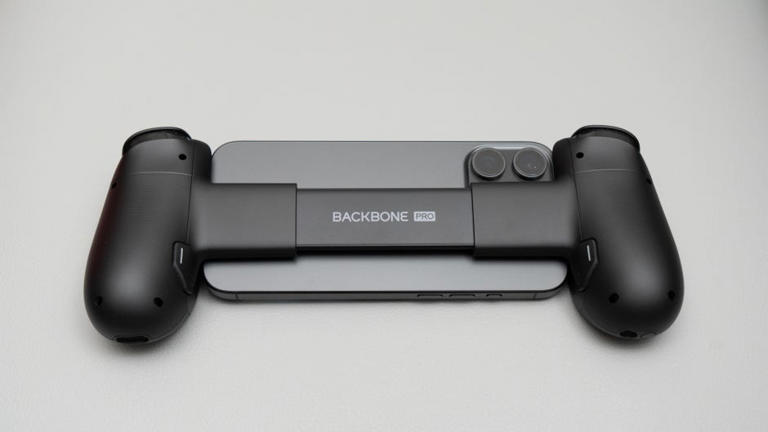 Backbone Pro Review: A Smart Mobile Game Controller That'll Cost You