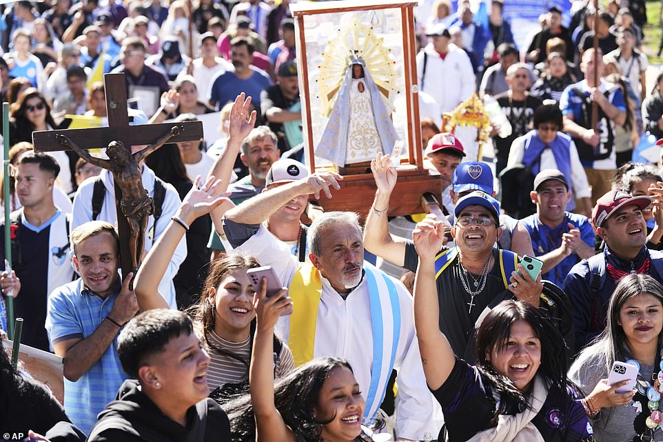 MAGA group raises $1billion after Trump's 'Pope' statement