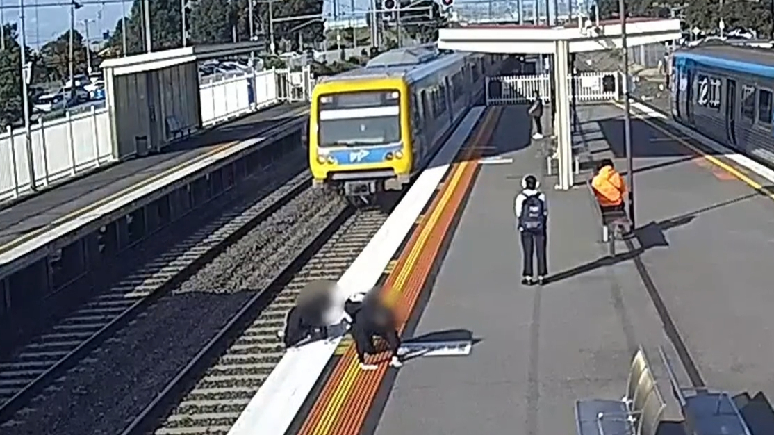 Near misses spike on Melbourne's train network as teens run across tracks