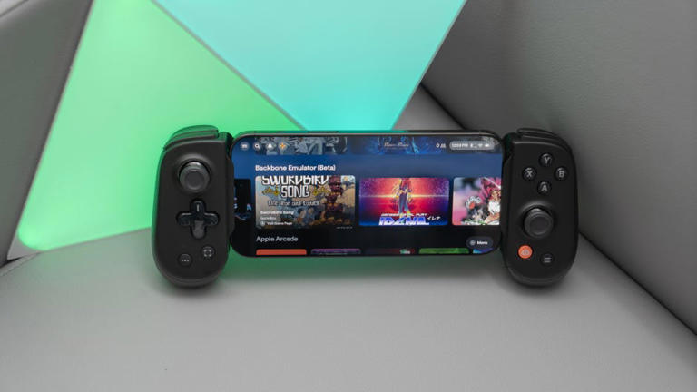 Backbone Pro Review: A Smart Mobile Game Controller That'll Cost You