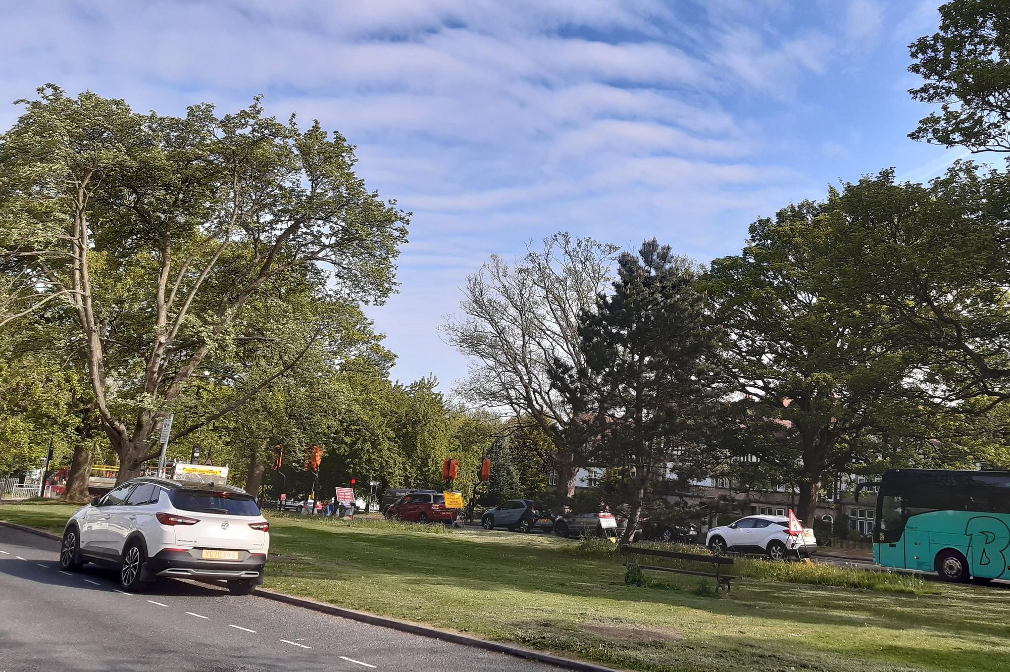 New traffic chaos on Harrogate's most congested road as digging begins ...