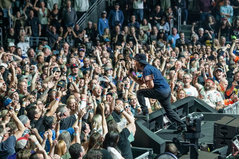 People are only just realizing what the band name Pearl Jam means after ...