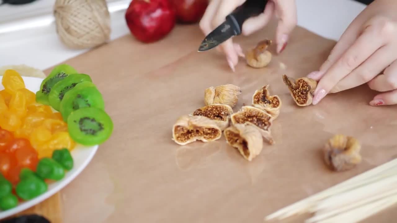 Edible bouquet: Fried fruit arrangement