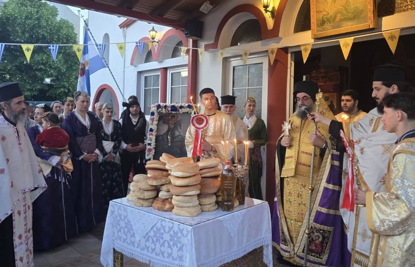 Θέρμη: Στα χέρια των Ποντίων της «Παναγίας Σουμελά» η εικόνα του Αγίου ...