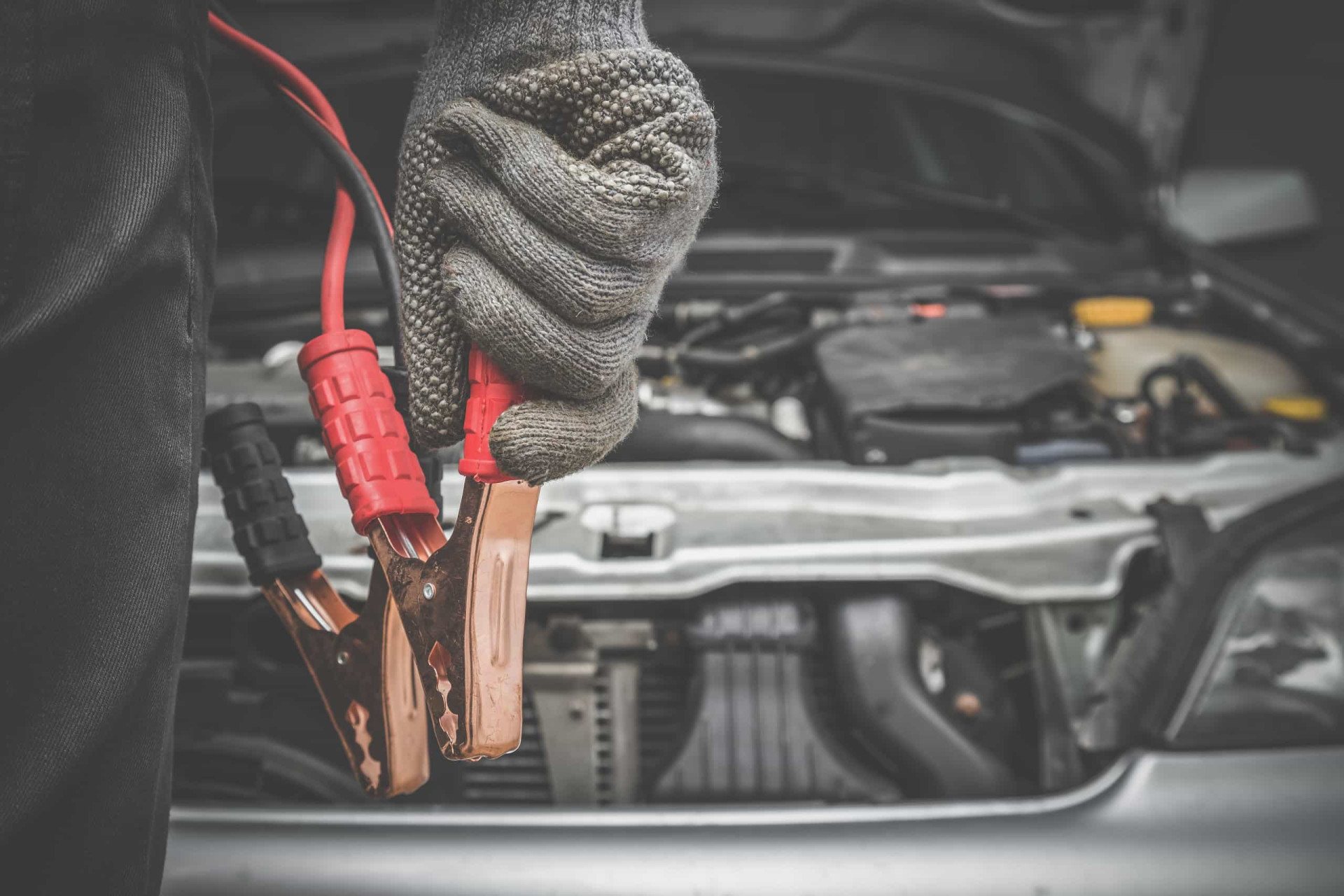 Essential items you should always keep in your car