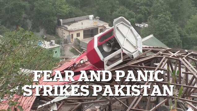Fear and panic strikes Pakistan as India destroys Mosque in Kashmir
