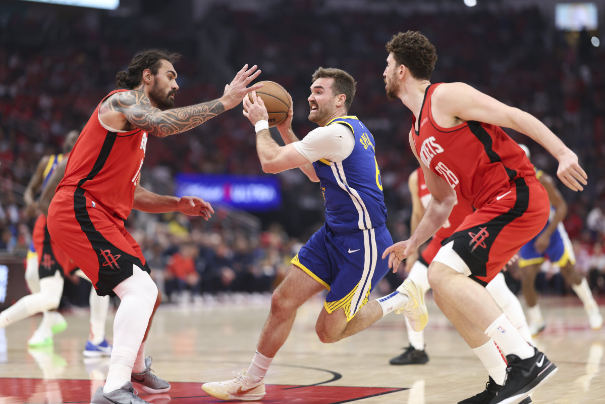 Warriors Unsung Hero Gets Shout Out From Draymond Green