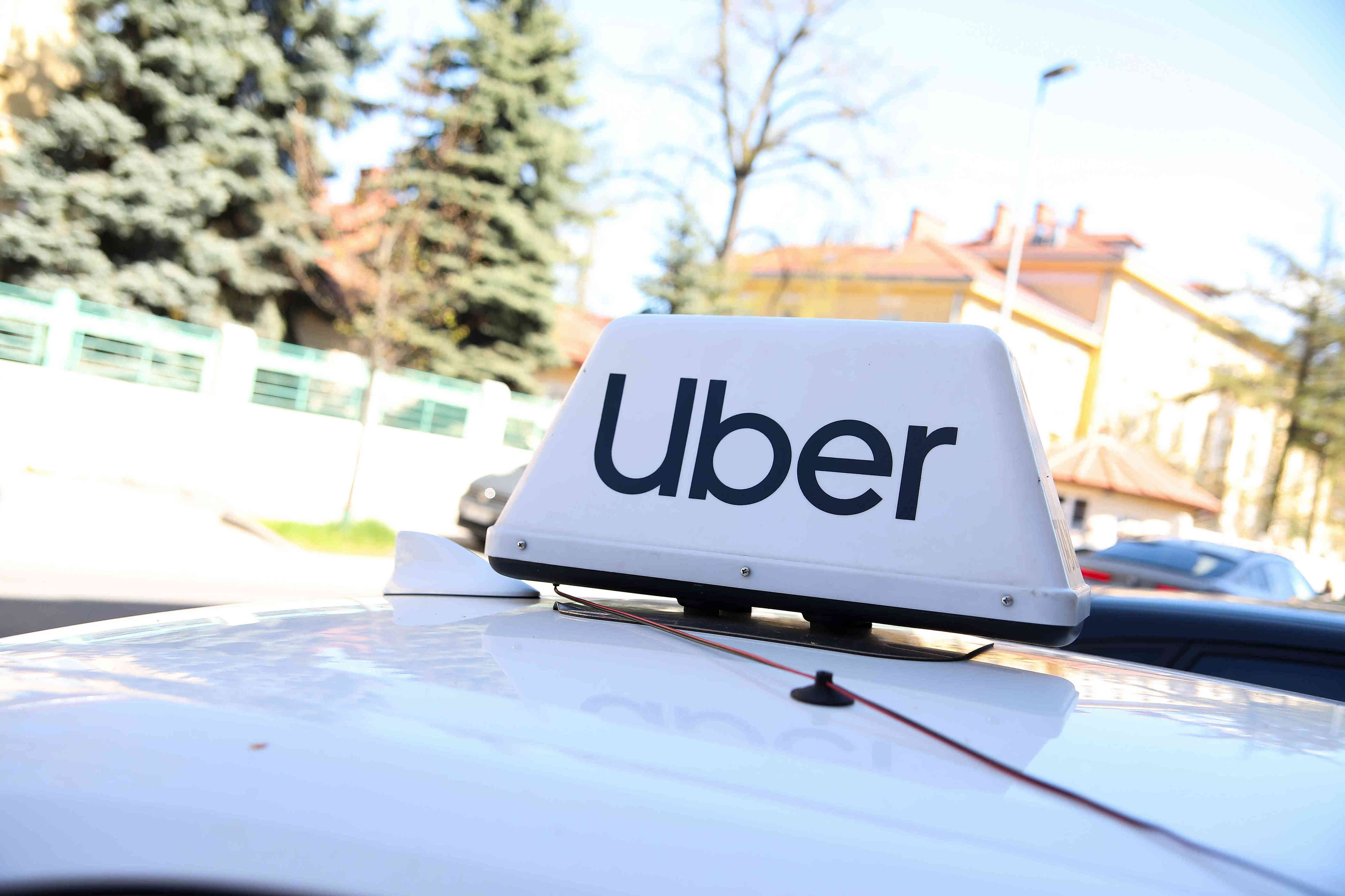 Uber Stock Slips as Q1 Gross Bookings, Revenue Fall Short