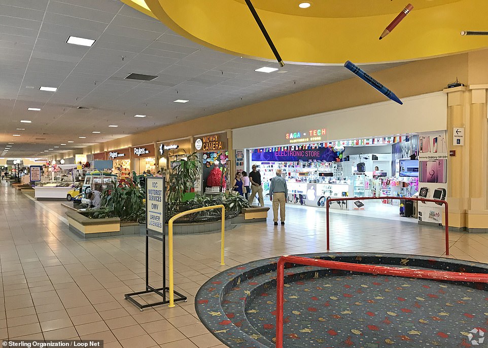 Macy's opening new store amid closures