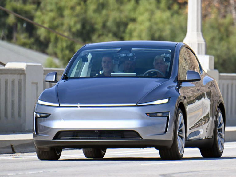 Tesla Launches New, Cheaper Variant Of Model Y In US: Retail Stays ...