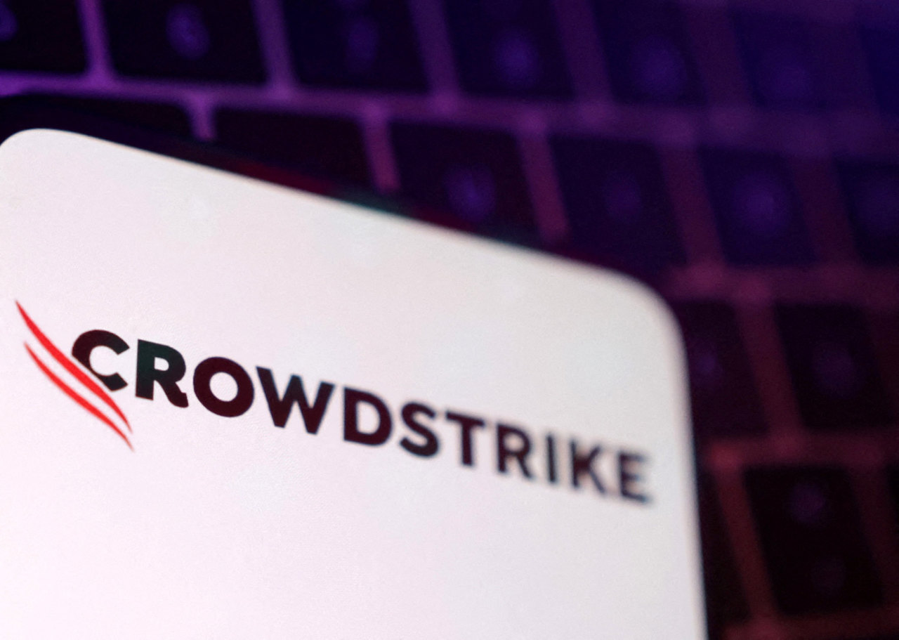 CrowdStrike Swings to Loss as Outage Expenses Persist