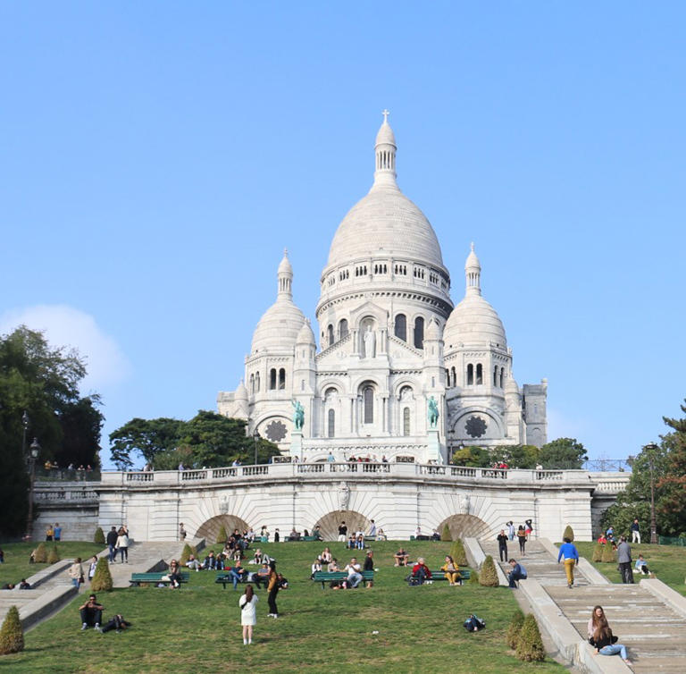 The Ultimate Bucket List: 99 Must-See Paris Spots That Define the City