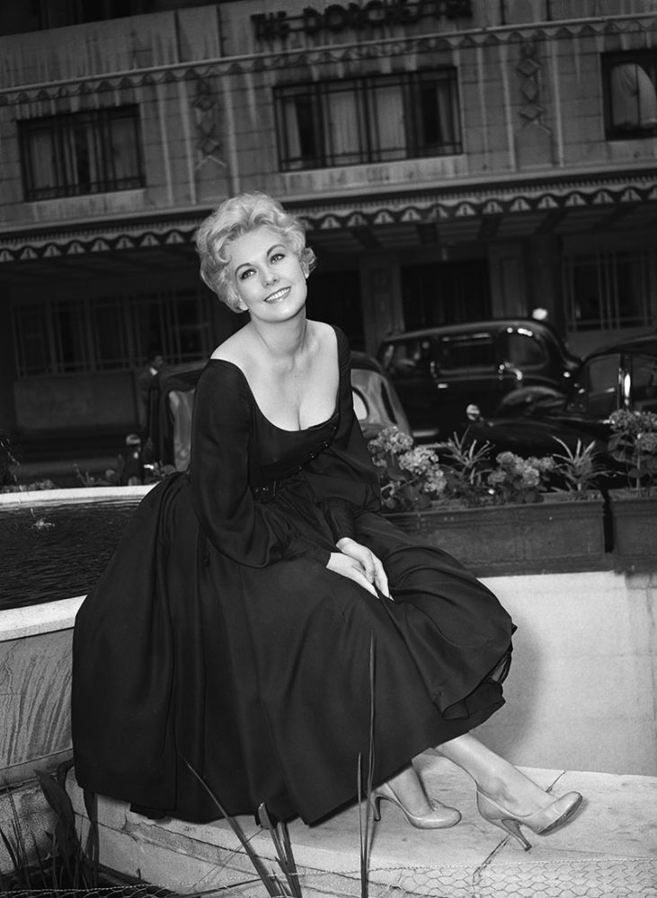 Actress and Model Kim Novak's Style Evolution Through Today: From ...