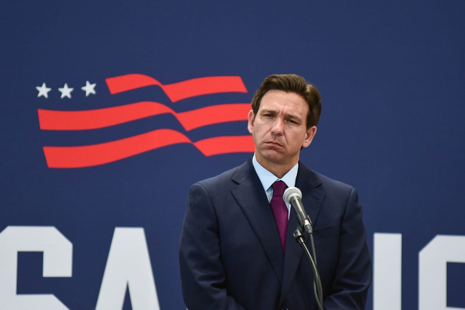 'Sniping at hecklers at a fish shack': Ex-allies track Ron DeSantis ...