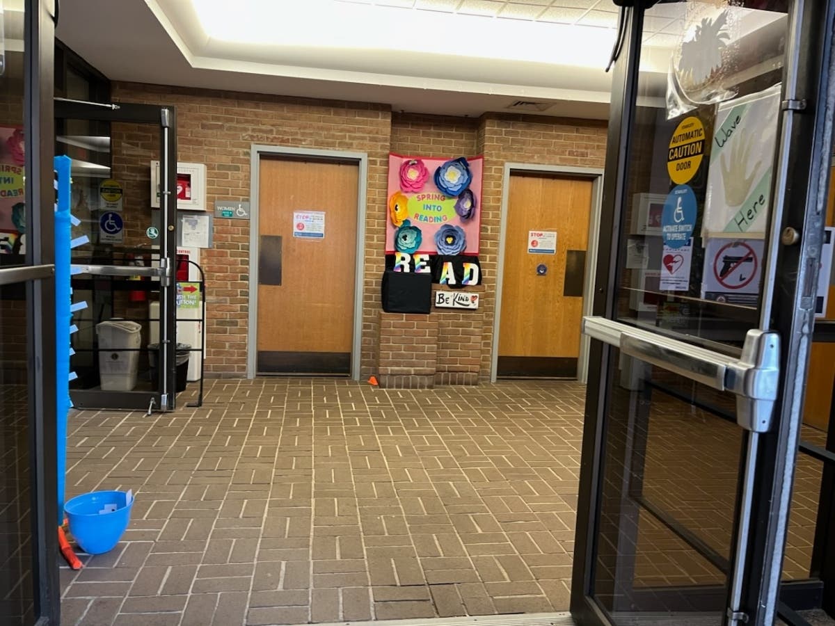 Patrick Henry Library Sets Closing Date In Vienna