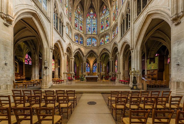 15 Sacred Spaces In Paris That Whisper Centuries Of Faith