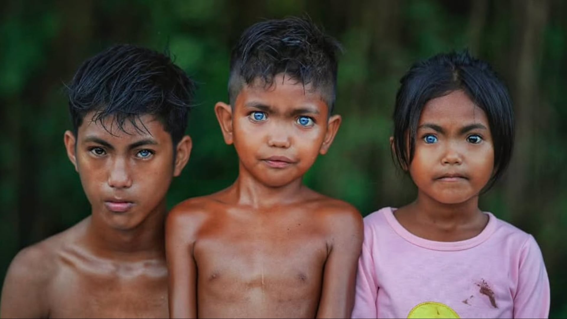 Buton: A Tribo Indonésia Com Olhos Azuis Gelo Raríssimos