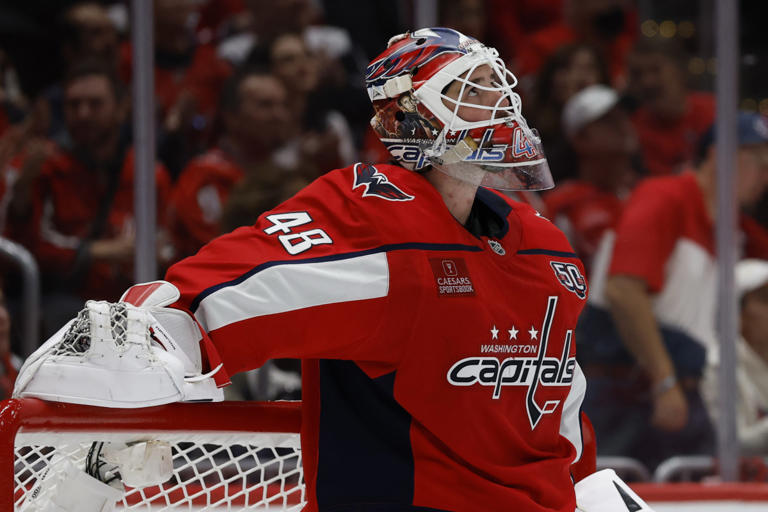 Capitals Announce Logan Thompson News After Game 1 Loss to Hurricanes