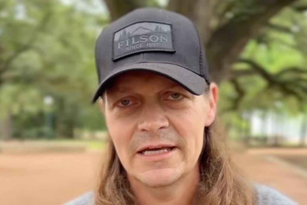 3 Doors Down singer Brad Arnold announces cancer diagnosis as band ...