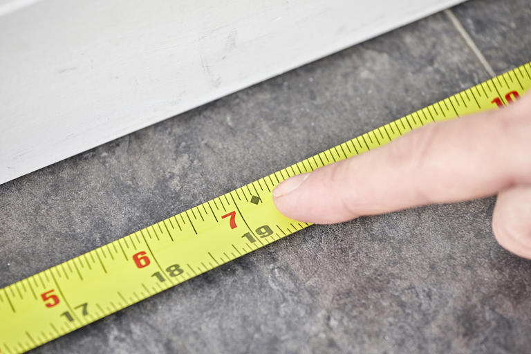 How to Use a Tape Measure