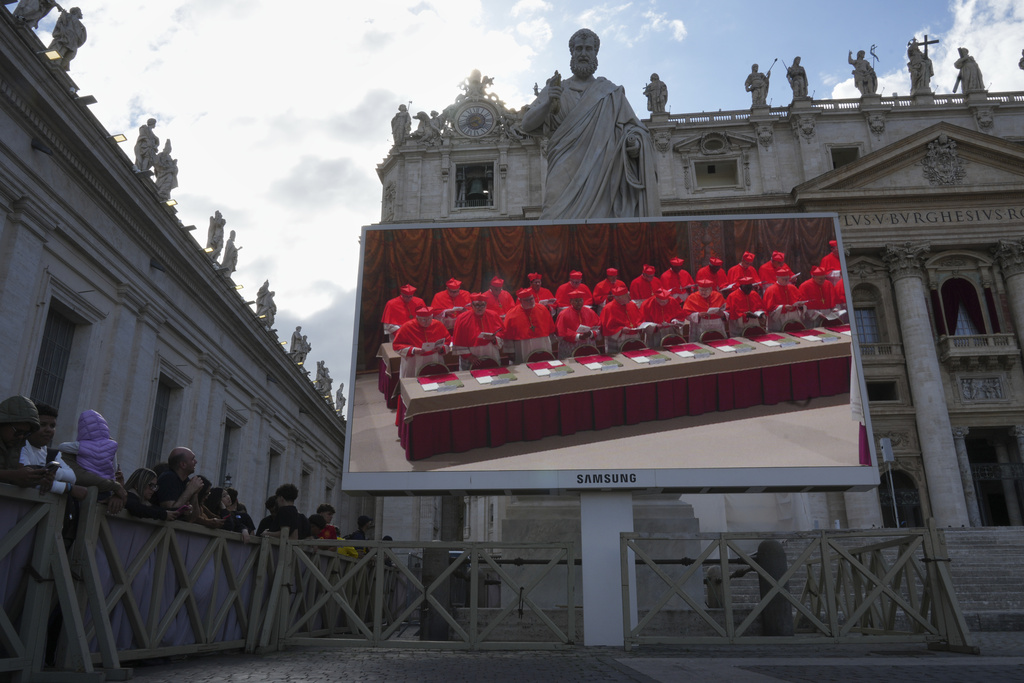 AP PHOTOS: Day 1 of the conclave at the Vatican to pick the next pope