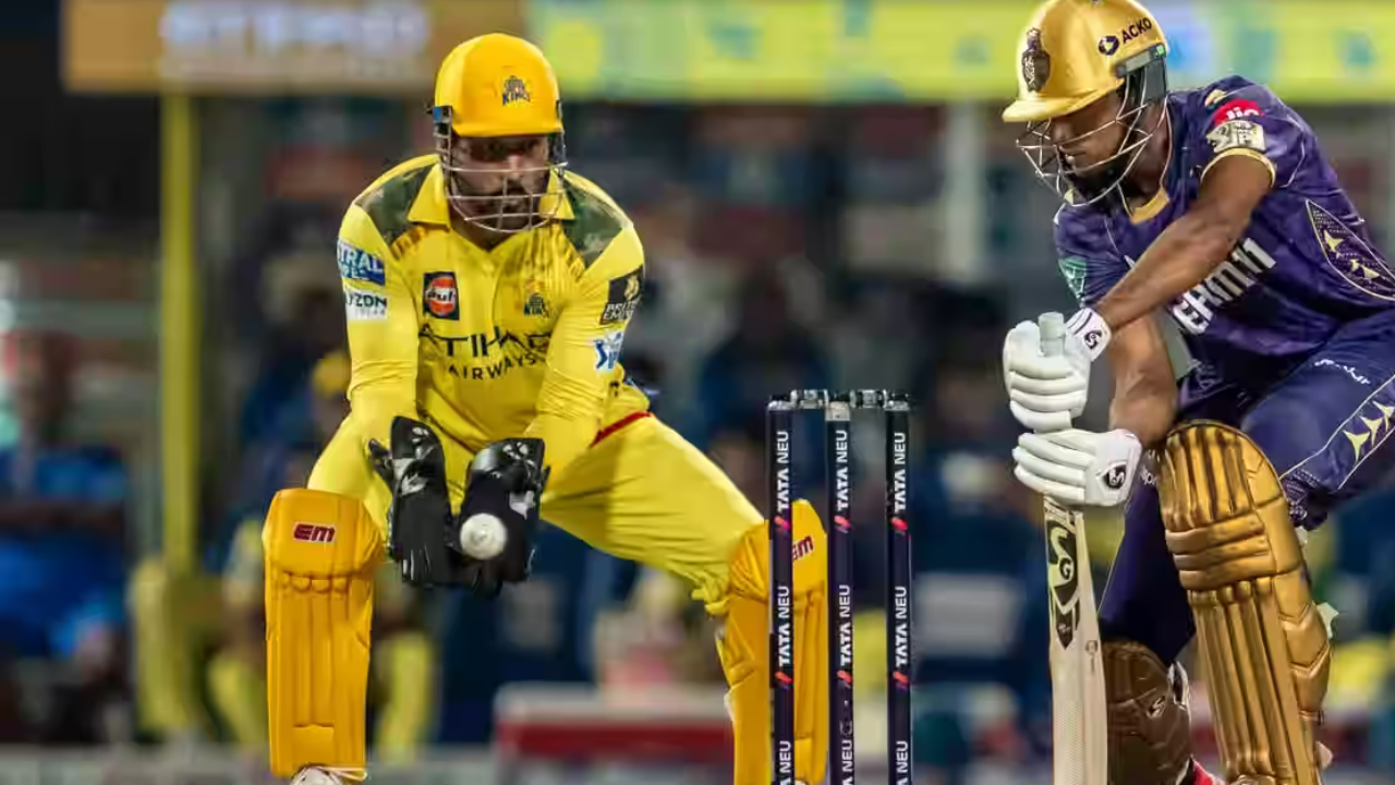 MS Dhoni Creates History Behind The Stumps; Becomes First Player In The ...