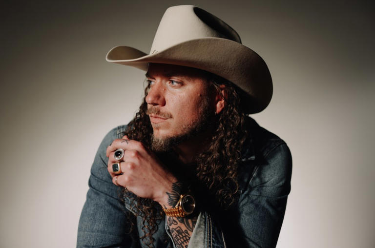 Brandon Lake's ‘King of Hearts' Crowns Christian, Rock & Alternative ...