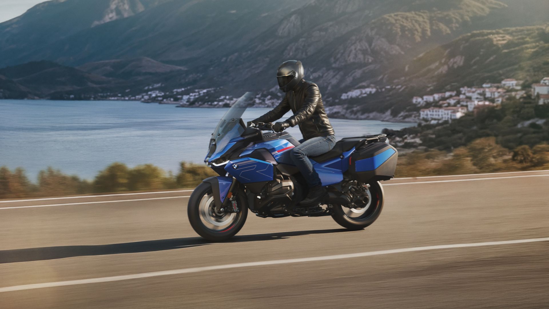 Photos: BMW's new bikes speeding 150 mph launched with fastest 1,300cc ...