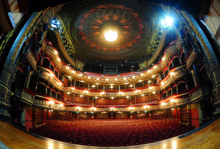 Audience evacuated from Leeds Grand Theatre before Legally Blonde show