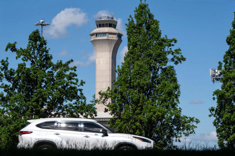 'No easy feat': Temporarily closed Newark Airport runway reopens ahead ...