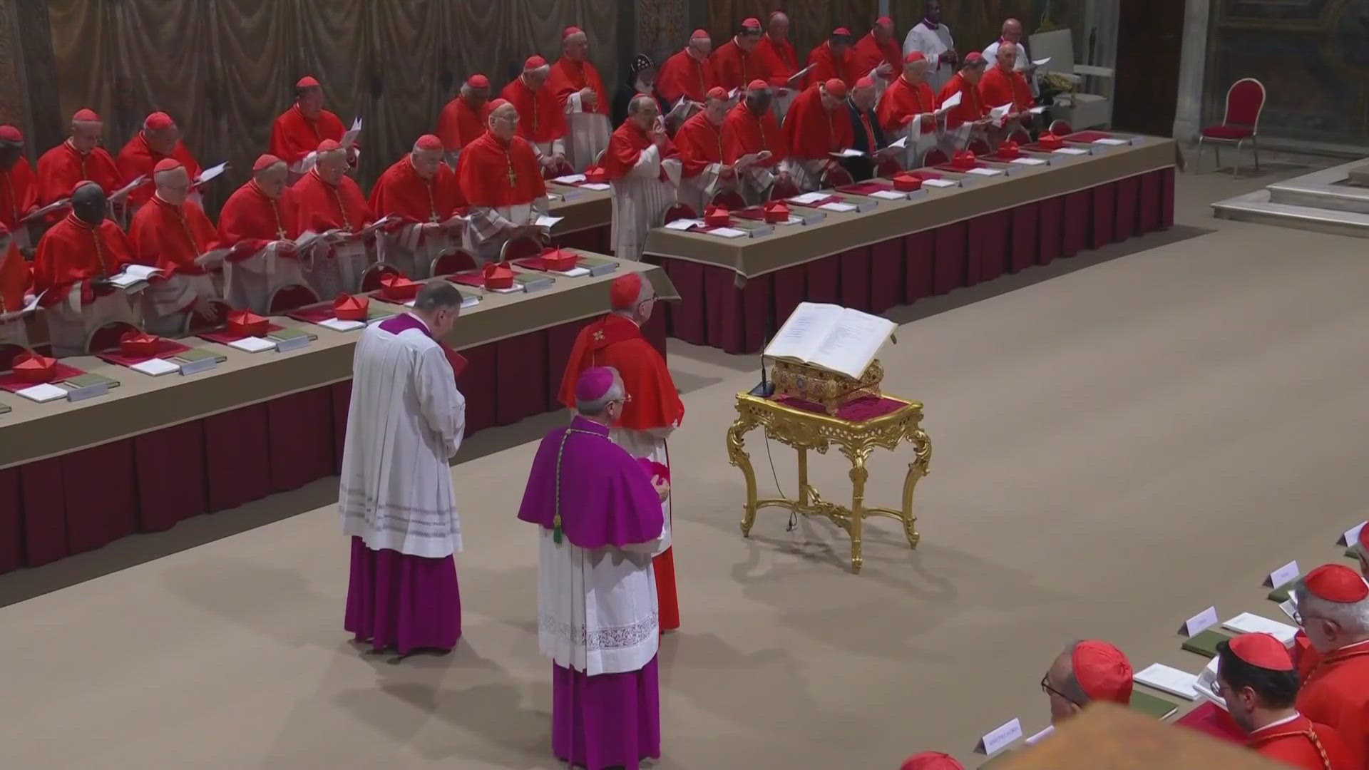 World awaits selection of new Pope